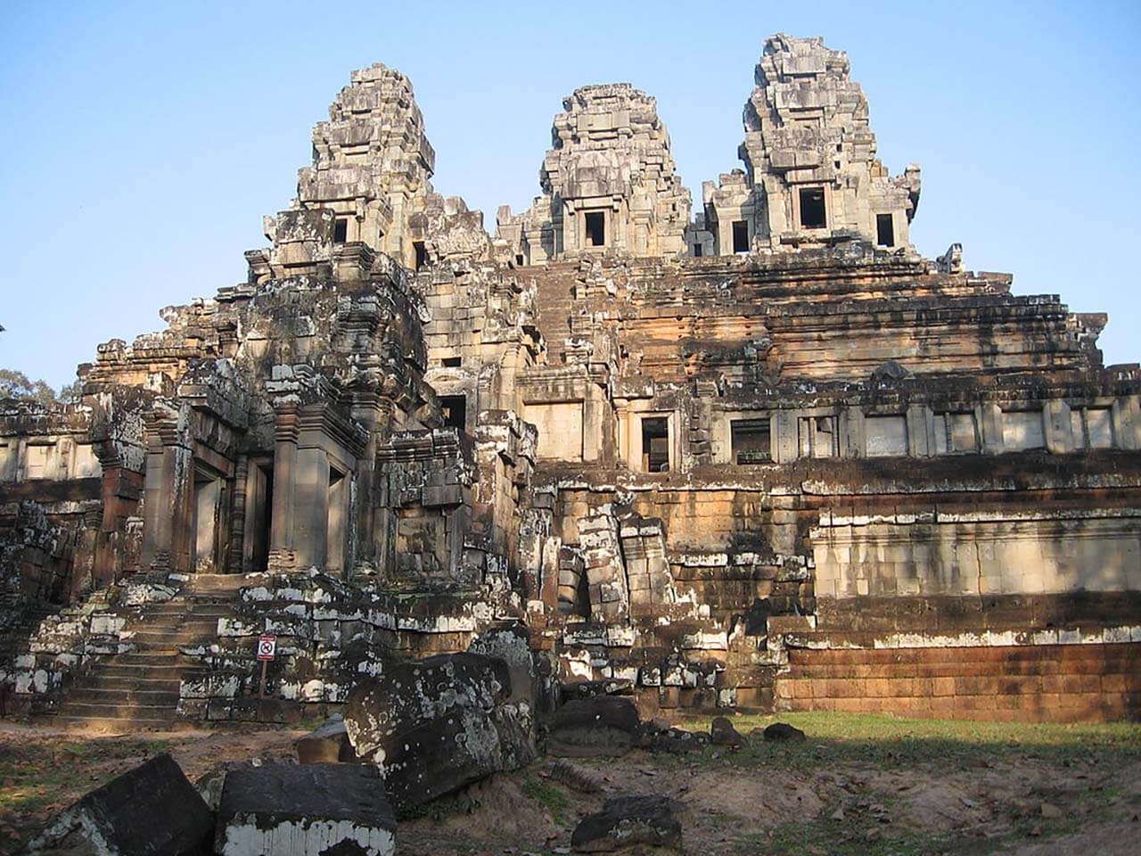 Tour to Tonle Bati Lake and Ta Prom Temple | Full day tour
